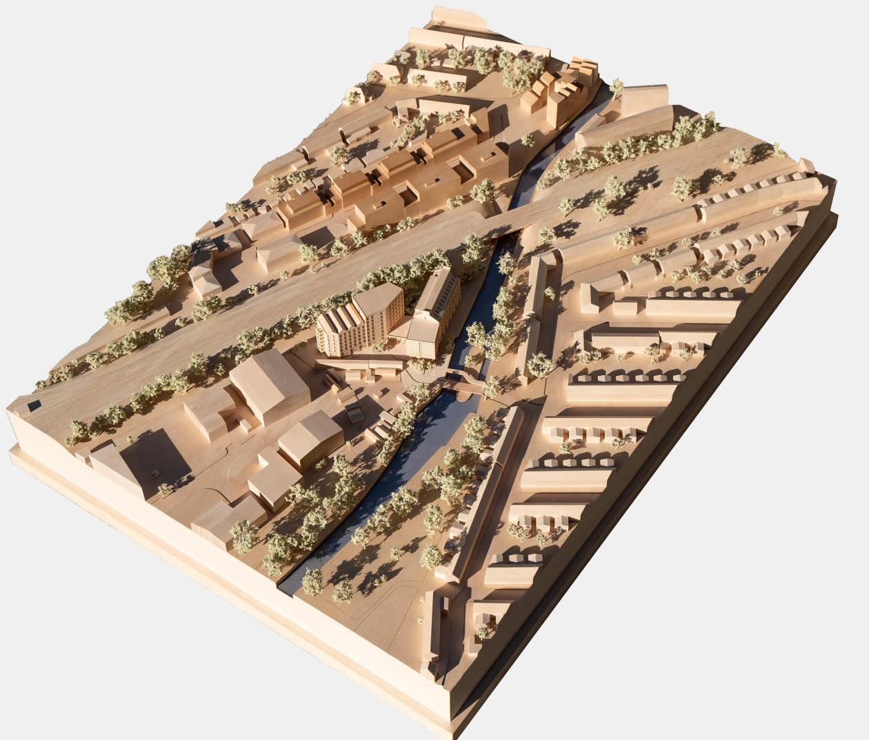 Sunday Mills | Assael